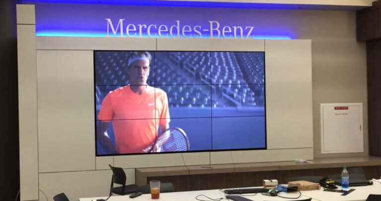 Mercedes | Digital Signage